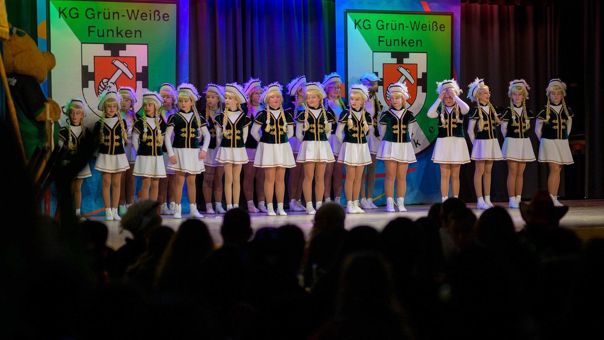 Prunksitzung KG Grün-Weißen Funken in Bottrop: Die 30 schönsten Bilder