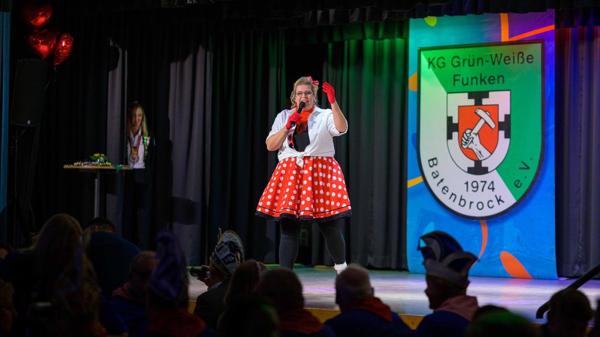 Prunksitzung KG Grün-Weißen Funken in Bottrop: Die 30 schönsten Bilder