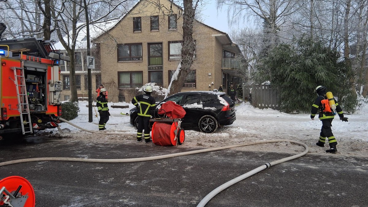 Bernadottestraße: 341 Haushalte nach Feuer ohne Strom – Notarzt ...