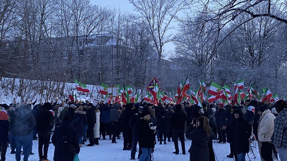 Iran: Hamburger unterstützen Massenproteste – Kundgebung vor dem Ex ...