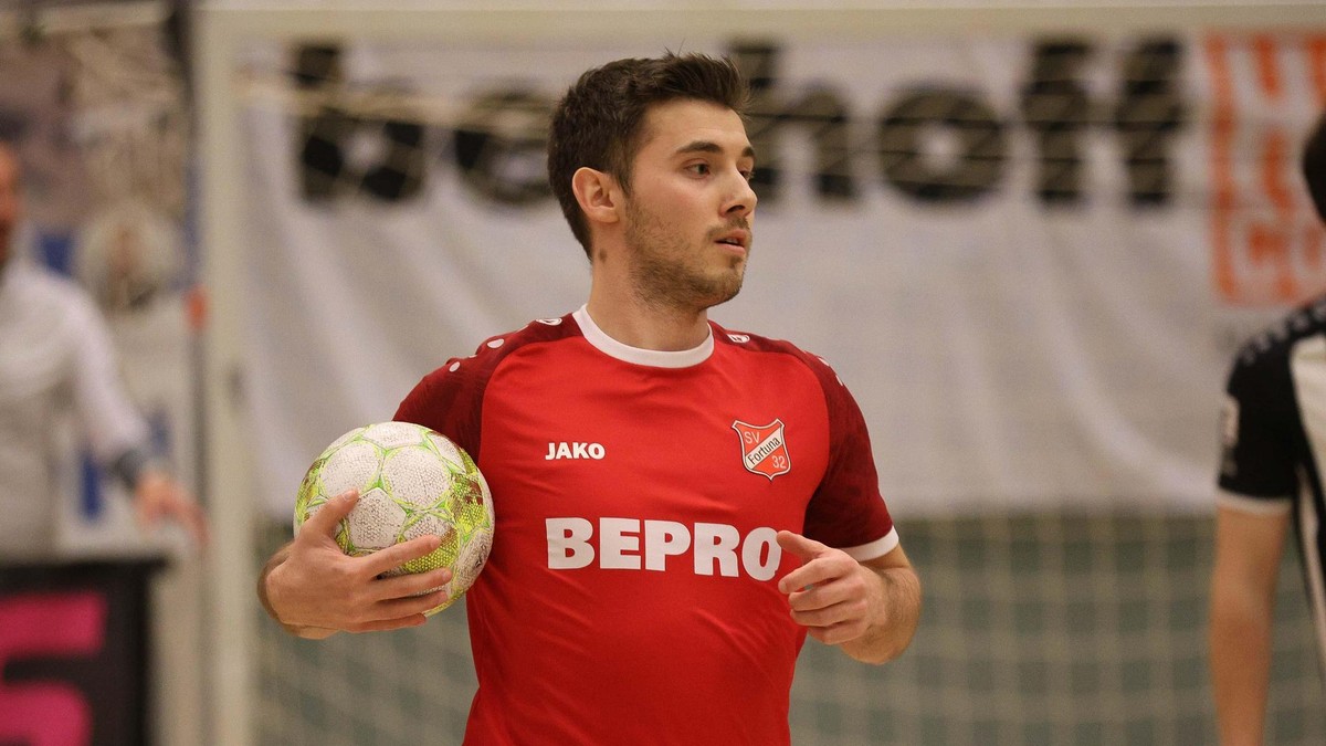 VfB Bottrop: So lief das Debüt von Niklas Böhm - Ein Patzer, zwei ...