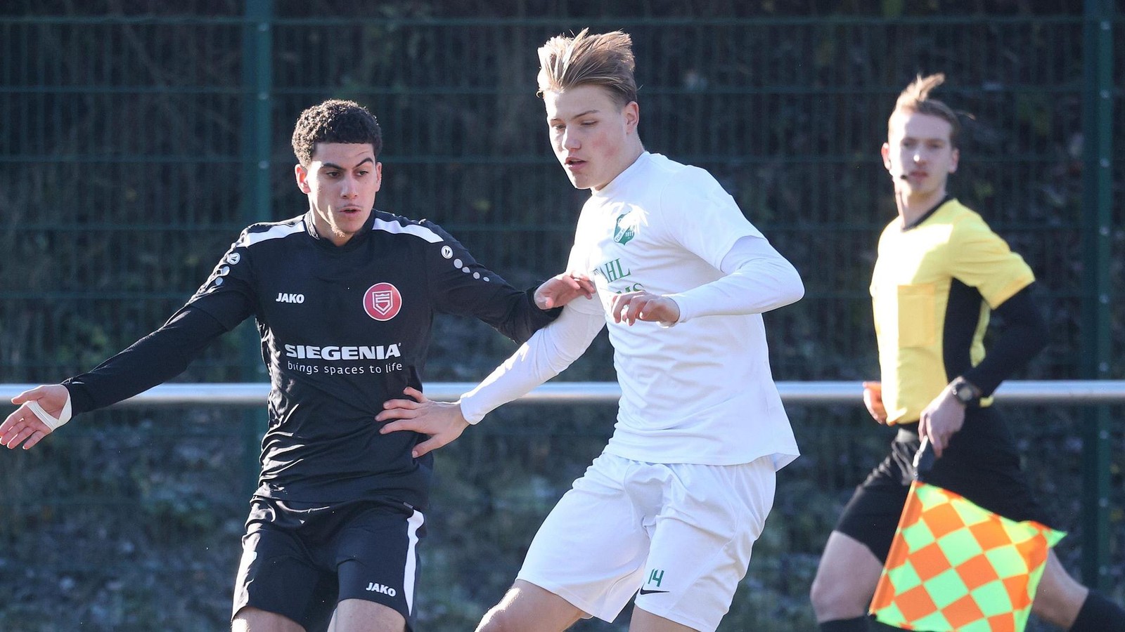 VfB Bottrop: So lief das Debüt von Niklas Böhm - Ein Patzer, zwei ...