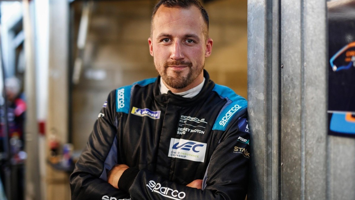 Rennfahrer, TV-Reporter, Podcaster - Mülheimer hat den „Autovirus“ in sich