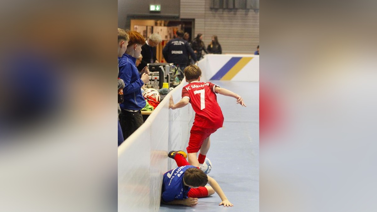 Die Könige des FC Saalfeld: Wenn sich der kleinste Kader für das ...