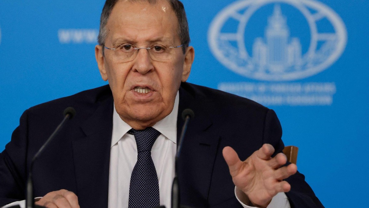 Friedensrat: Macron winkt ab, Baerbock stichelt – was steckt hinter ...