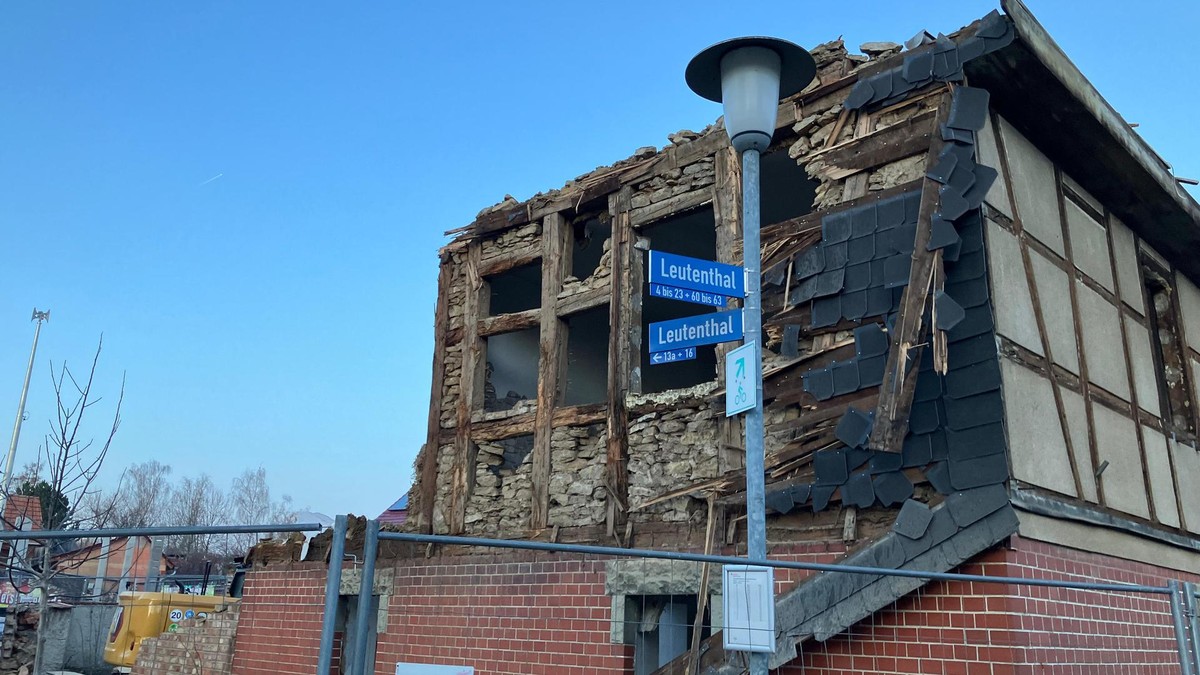 Abriss von Dorfgemeinschaftshaus im Weimarer Land gestartet