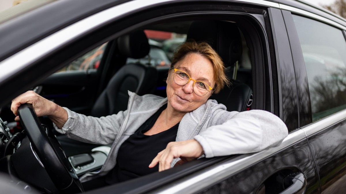 „Eine Männerwelt“: Wie eine Duisburger Fahrlehrerin um Respekt kämpft