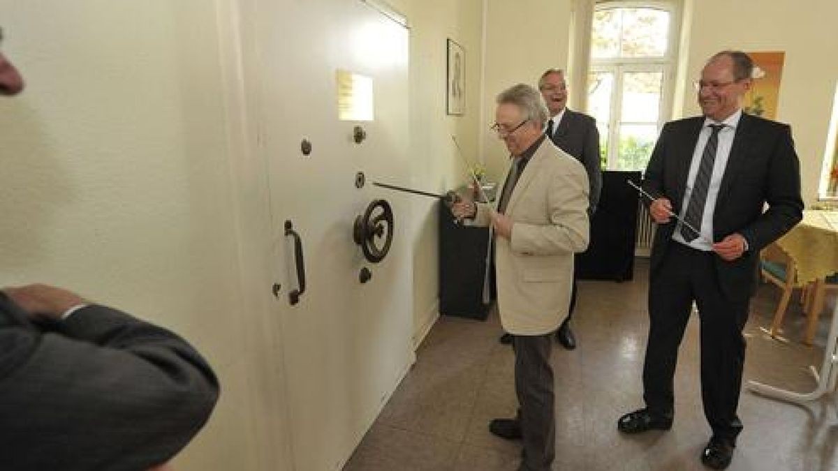 Tresor im Fritz-Lange-Haus öffnet sich nach 20 Jahren