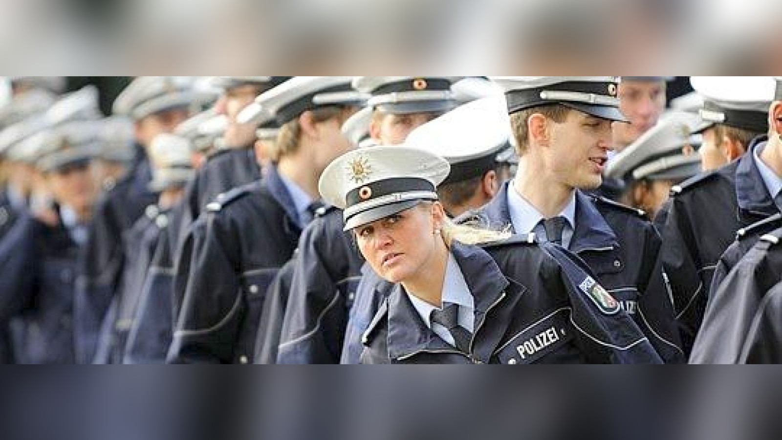 Polizei in Bochum trägt ab Herbst blaue Uniformen