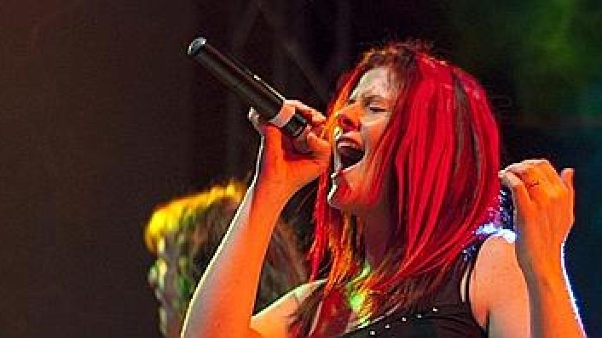 Erste Rocknacht in der Turnhalle