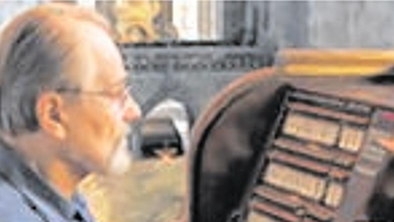 Hans Georg Bertram in der Alten Kirche