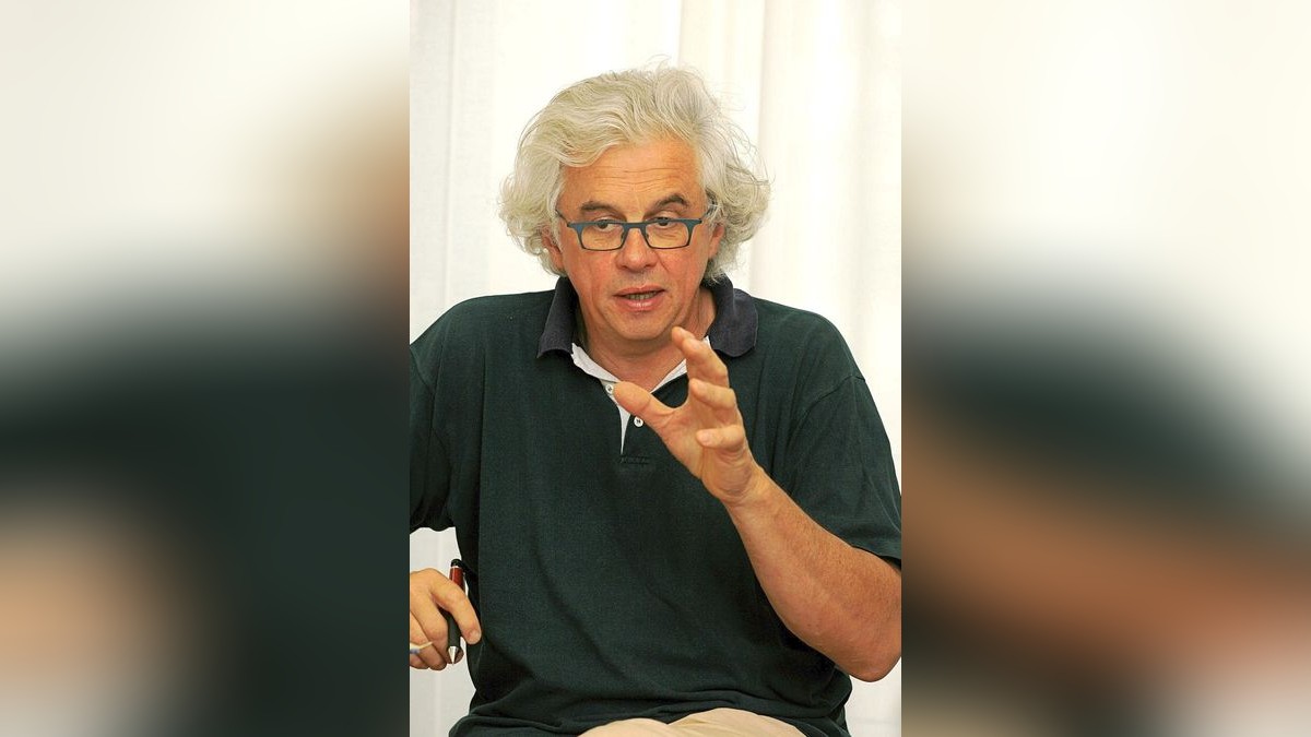 Vom Rücken kommt es