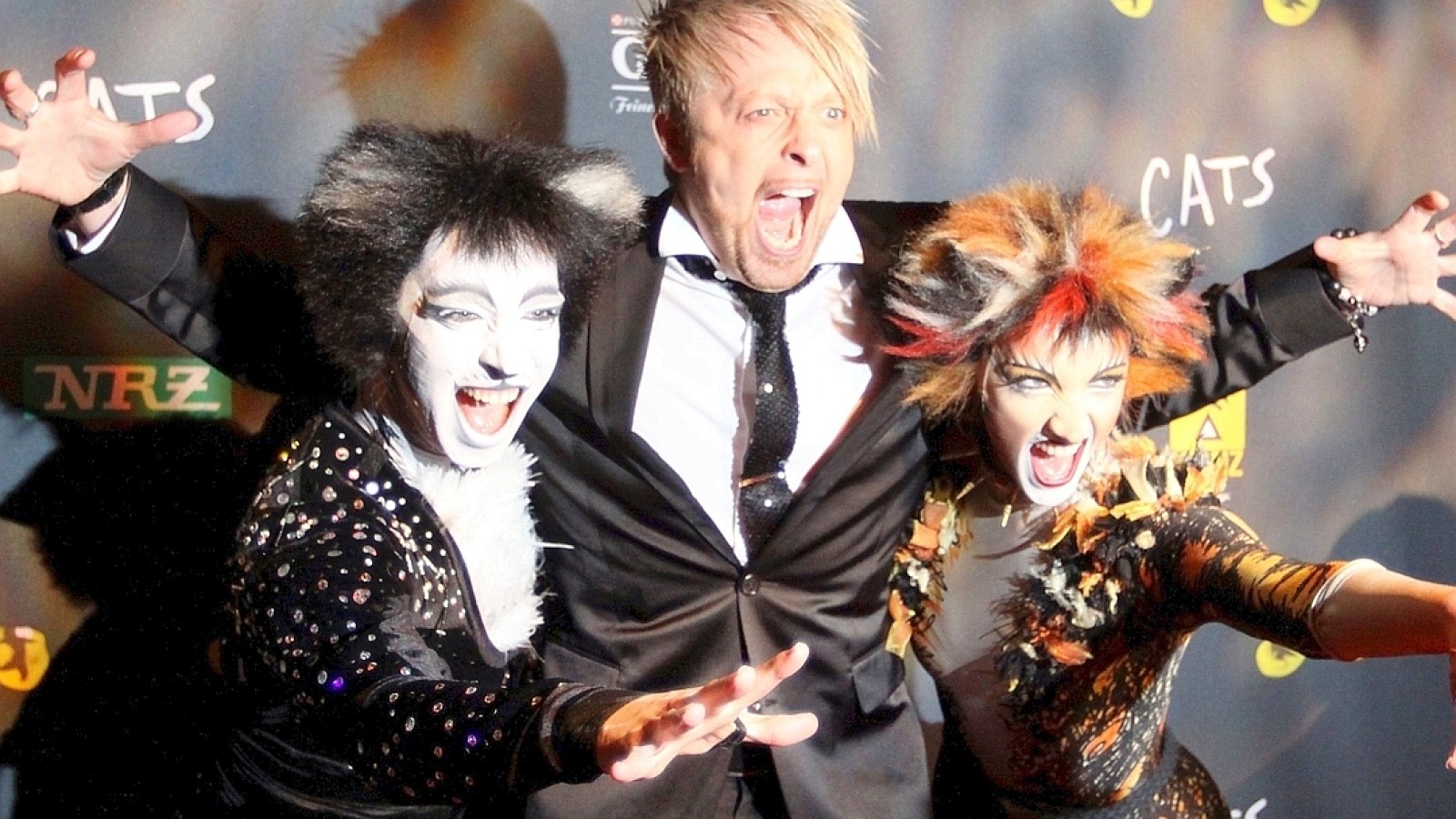 Promis feiern Premiere von Cats in Oberhausen