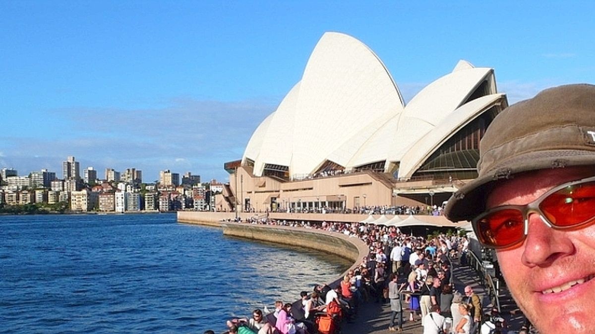 Jörg Bajewski fliegt auf Rang 14 bei der Vor-WM in Australien
