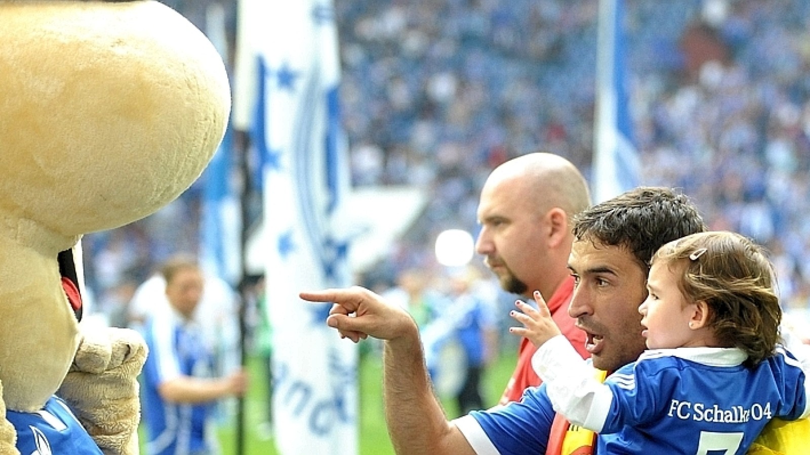 Heim-Finale Schalke 04 - Tschüss Saison, Adios Senor Raúl