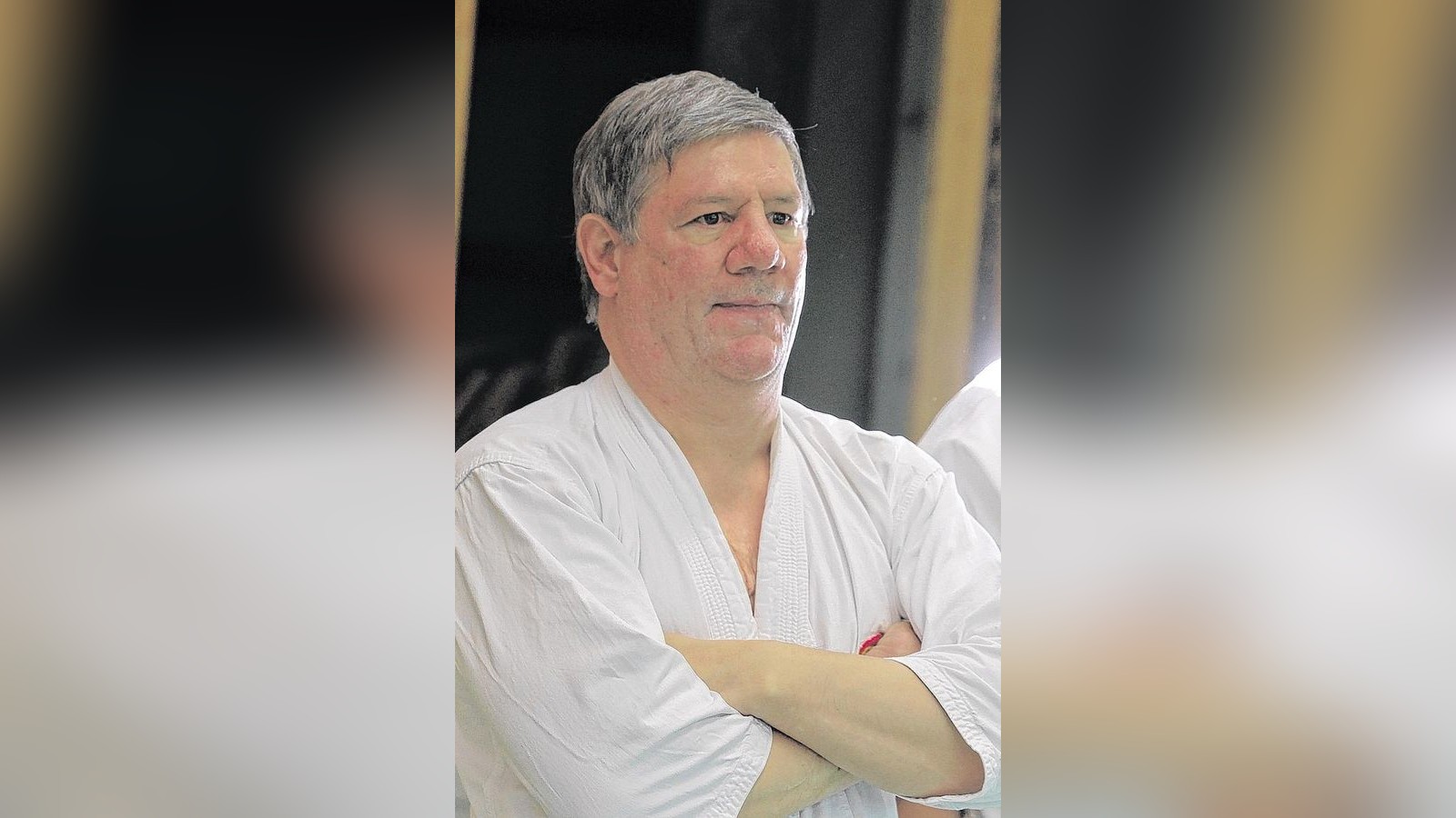 „Das Boot“-Star Claude-Oliver Rudolph bei Imbiss-Eröffnung