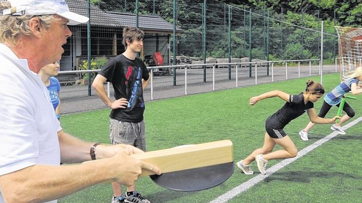 Willi Wülbeck gab GymSL-Läuferinnen kluge Tipps