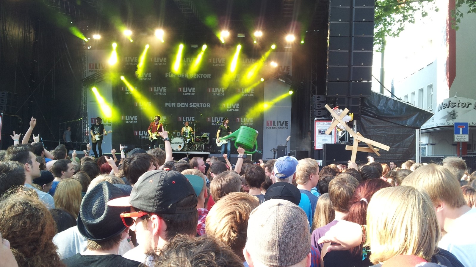 Bochum Total feiert H-Blockx, Thomas Godoj, Bakkushan - und eine Gießkanne