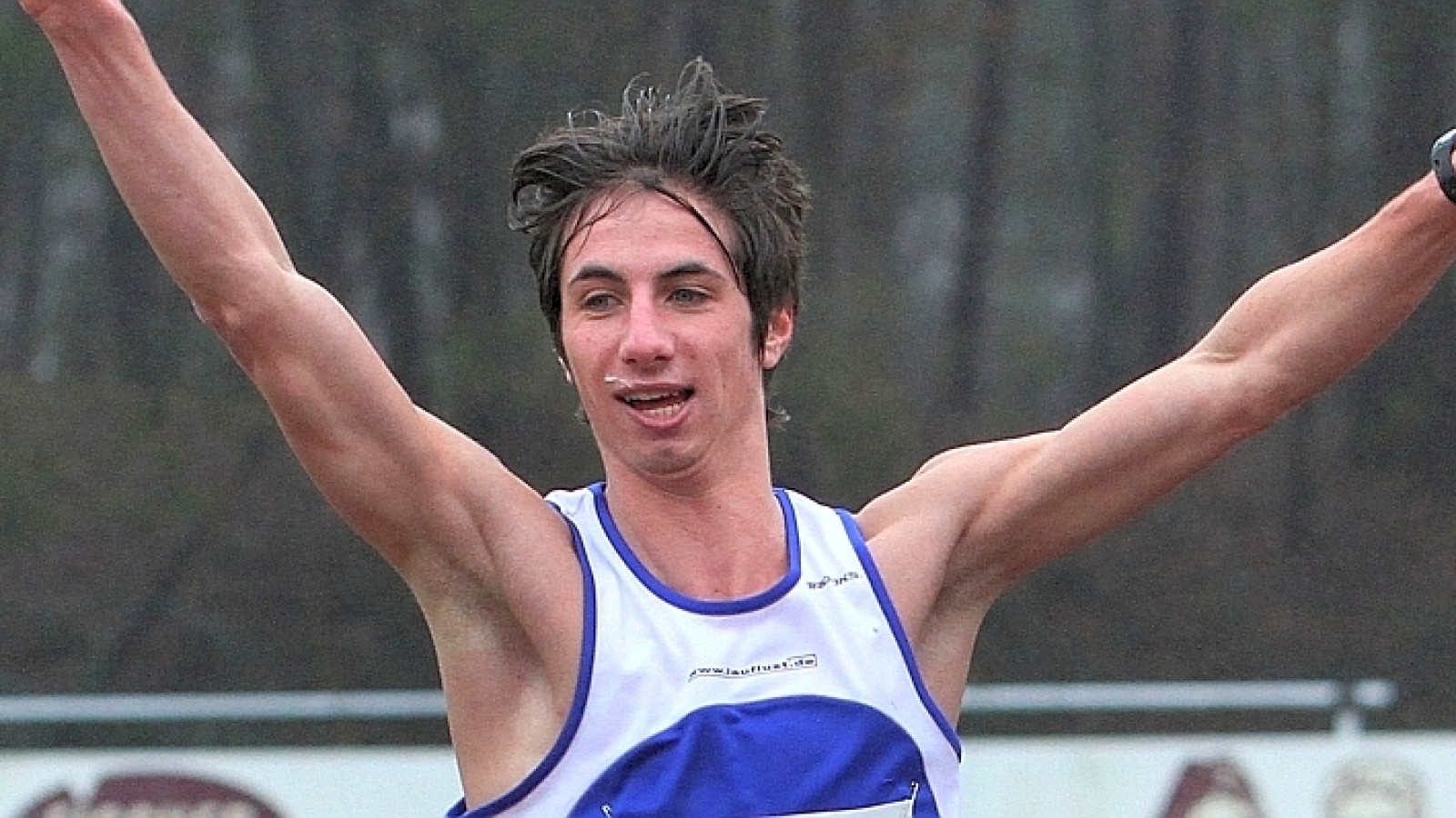 Lucas Zens läuft allen davon