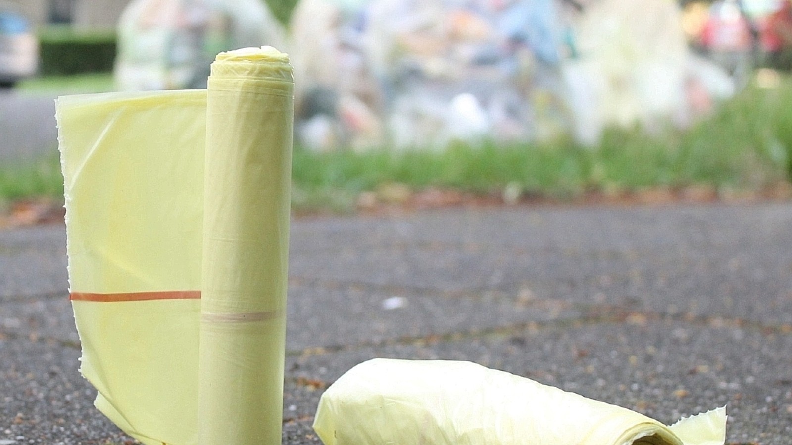 Von der Rolle: gelbe Säcke werden knapp