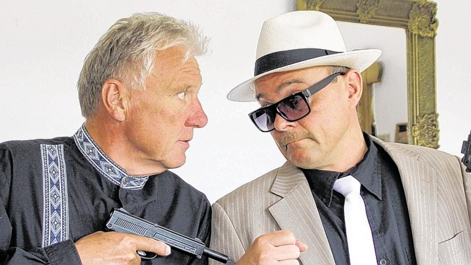 Zaubershow mit Geheimagenten