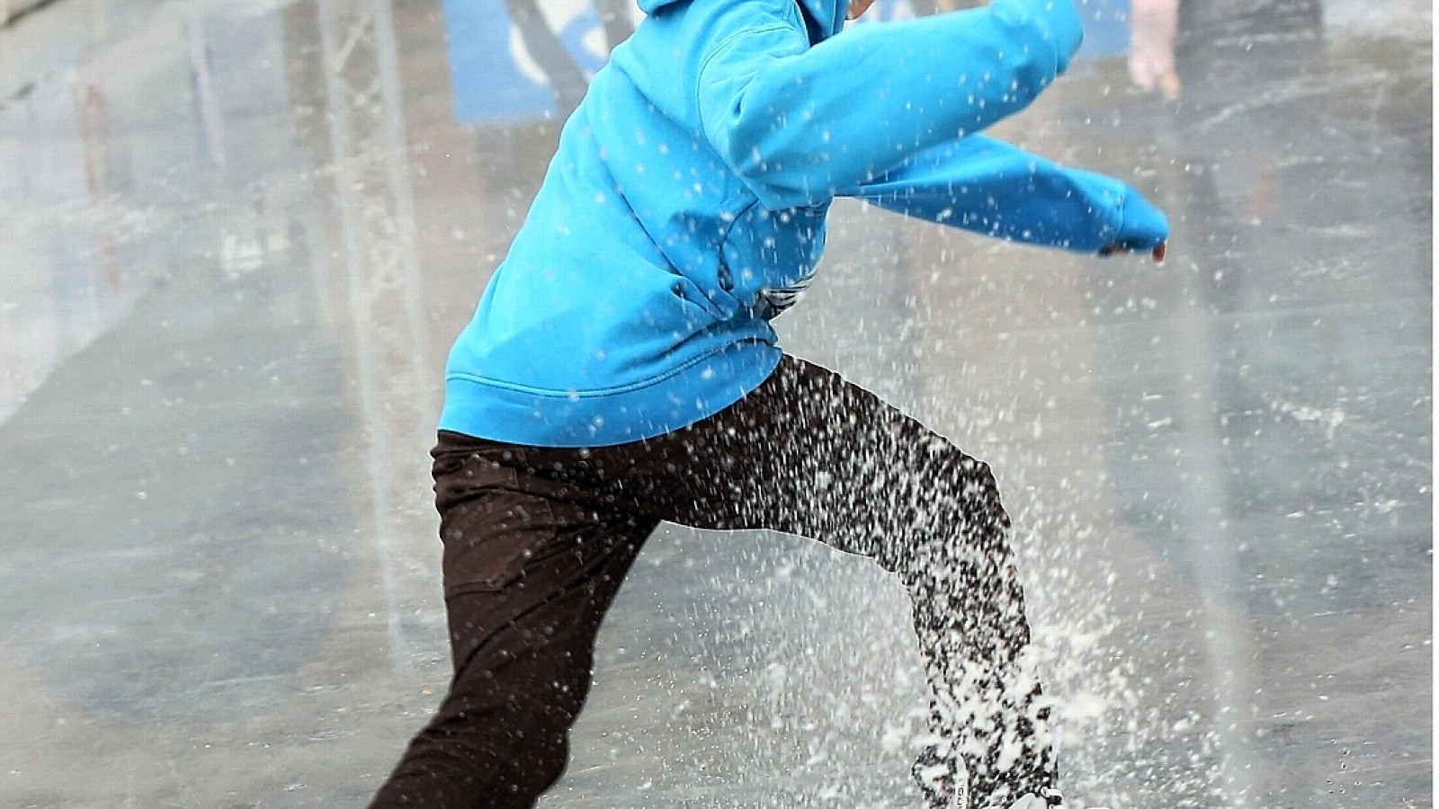 Schlittern auf dem Rathausplatz