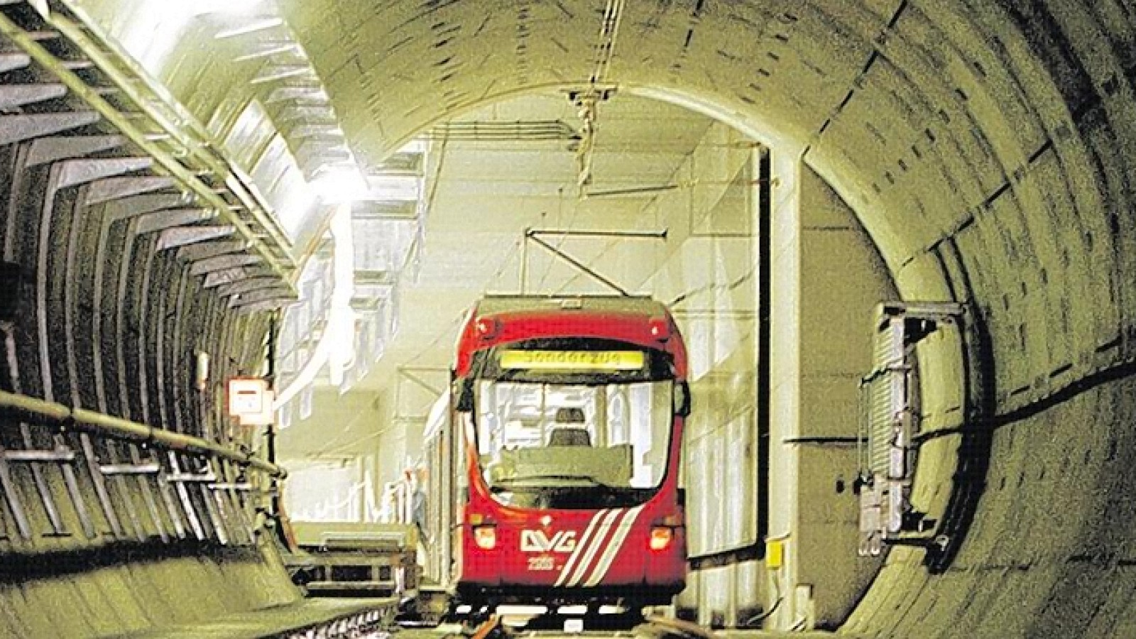 U79 - Düsseldorf baut Druck auf