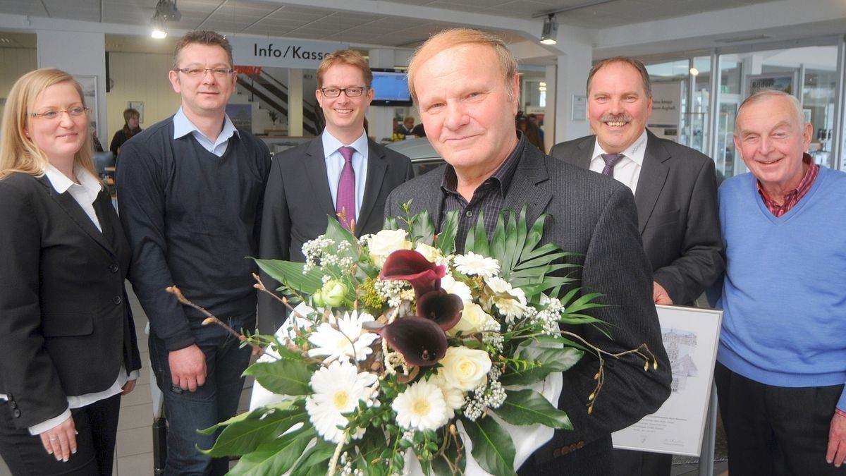 In 50 Jahren über 30 000 Fahrzeuge repariert