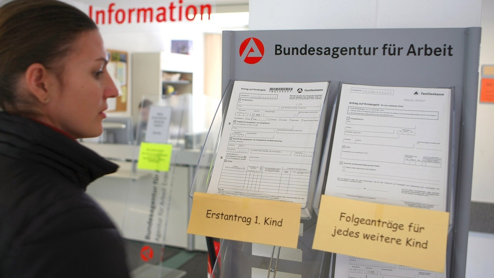 Zahl der „Aufstocker“ ging leicht zurück