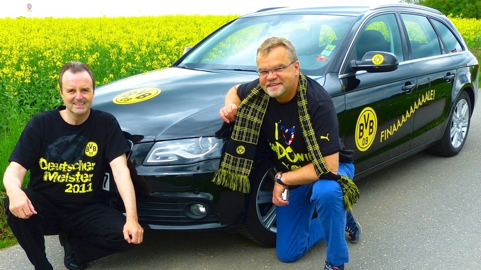 BVB-Fans mitten im Bayern-Block