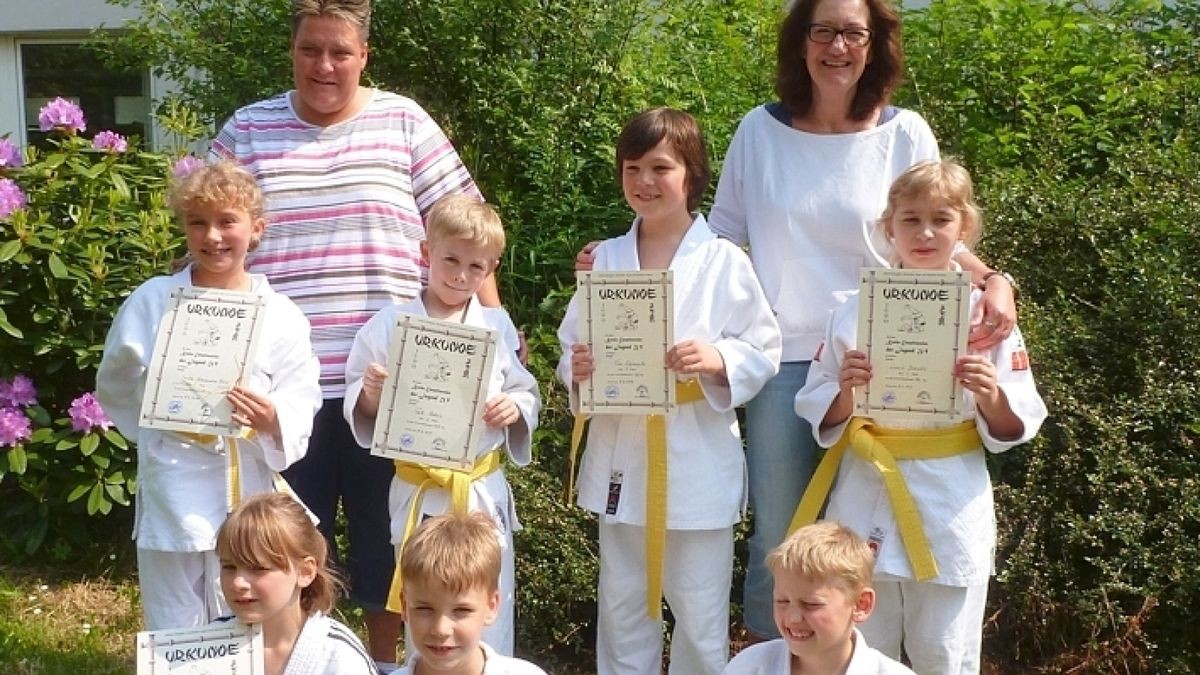 Gold für Judoka Lucas, Falk und AlexandraDie Übungsleiter Diana Vogel ...