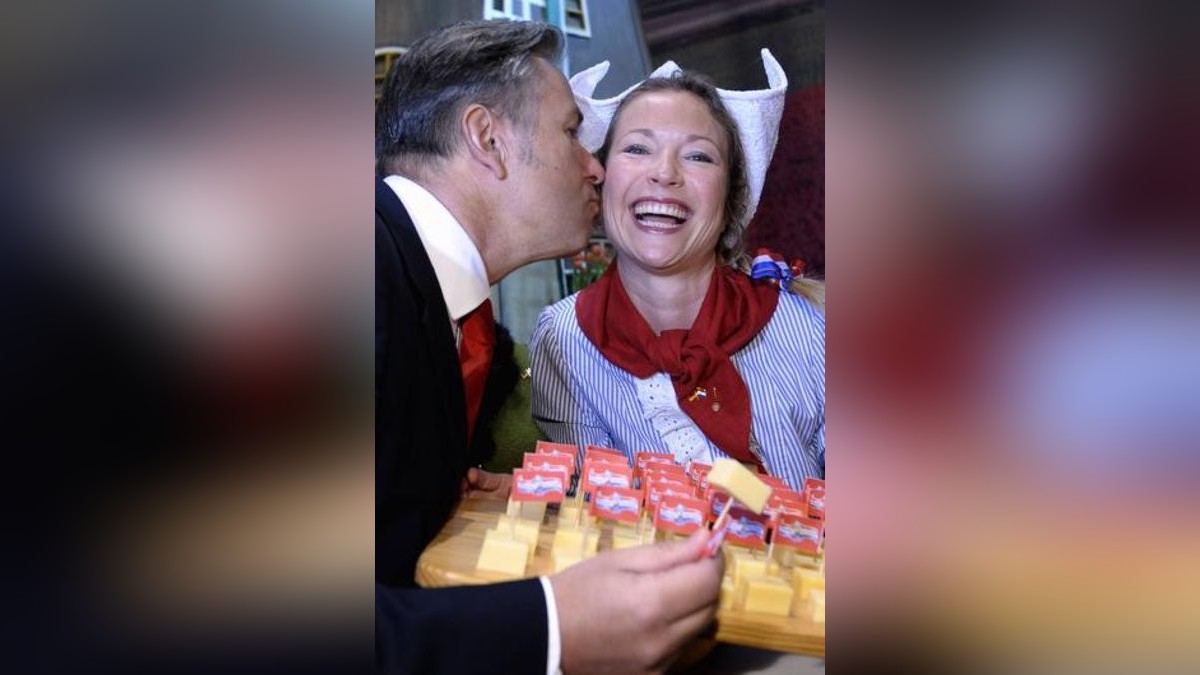 Deutsche erklärt Holländern Frau Antje