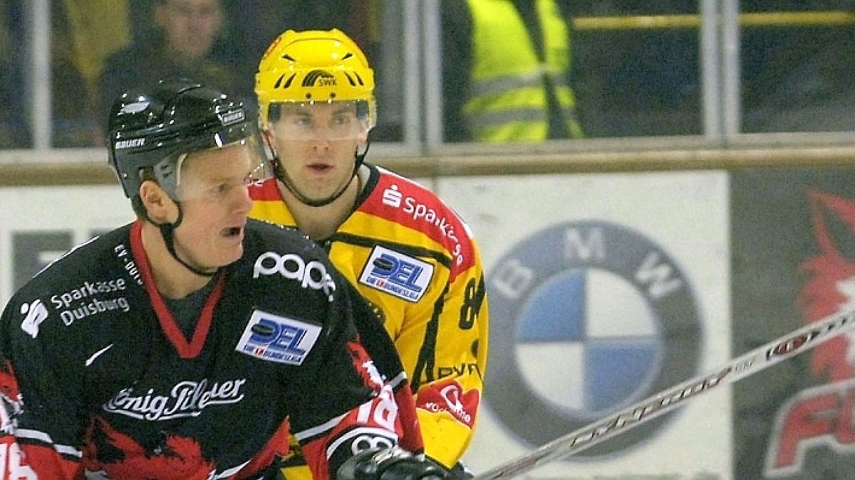 Adrian Grygiel half beim Test in Frankfurt aus