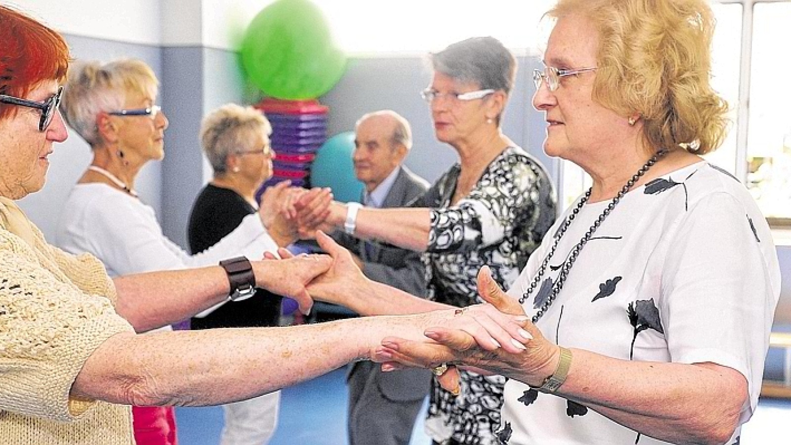 Bei tanzenden Essener Senioren spielt das Alter keine Rolle
