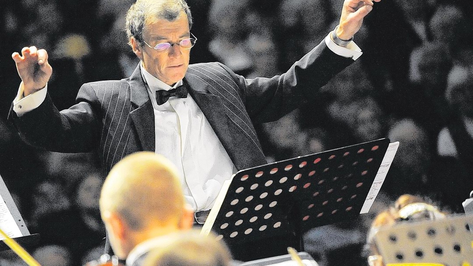 Schwarze Rose erntet Applaus in Emmerich