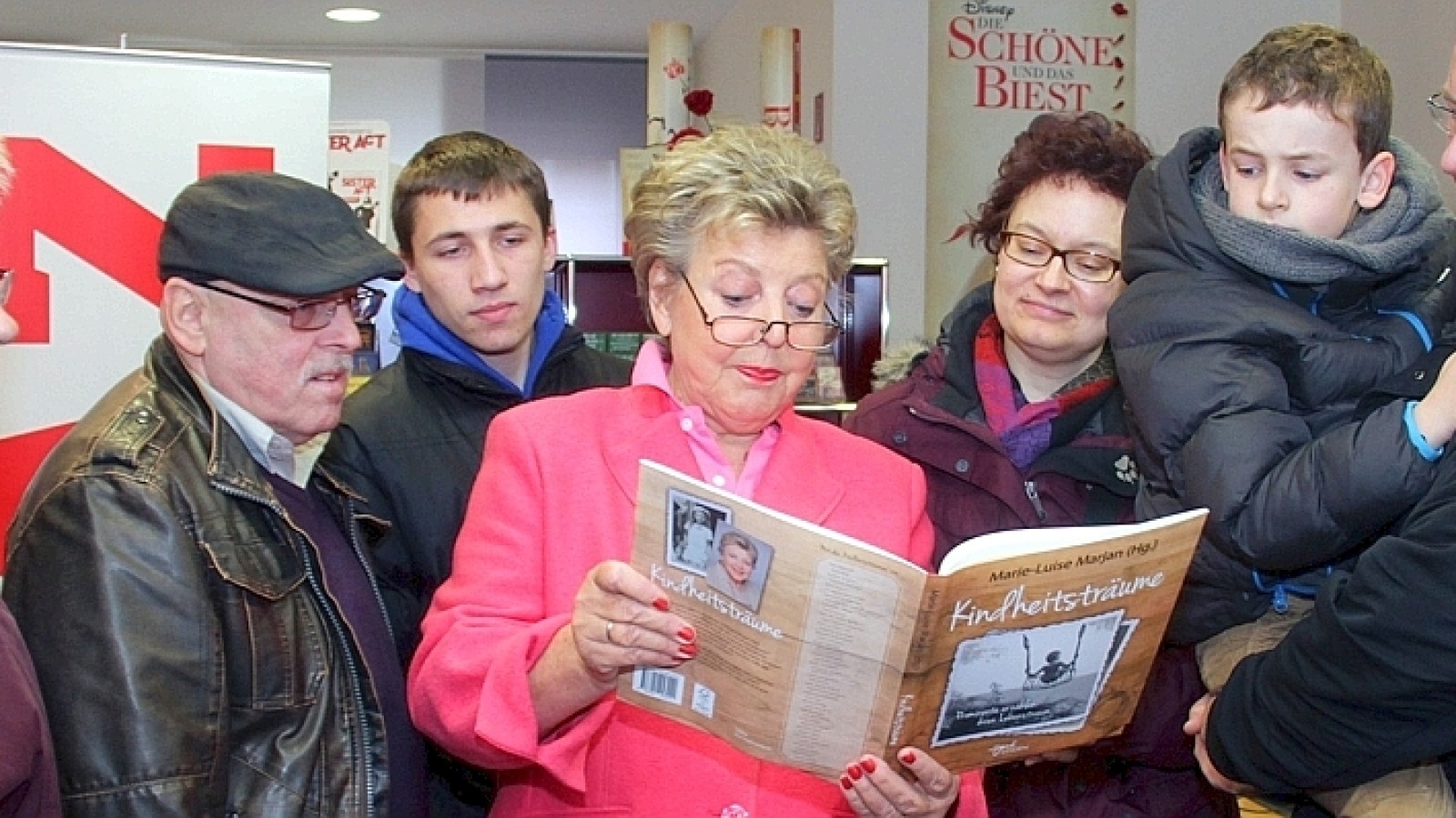 Auf Tuchfühlung mit Mutter Beimer