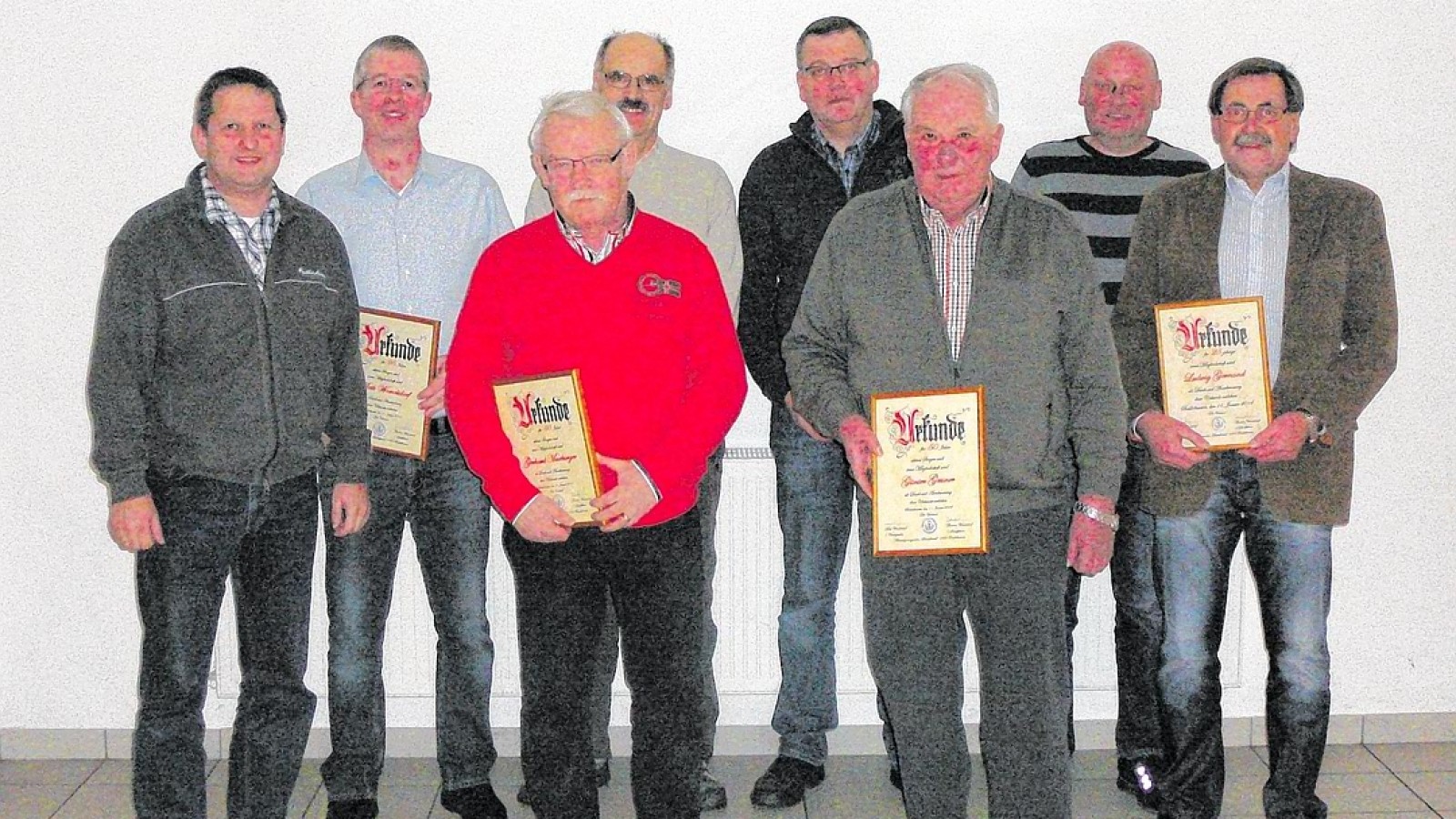 Günter Gessner und Gerhard Marburger singen seit 50 Jahren im „Liedefreund“