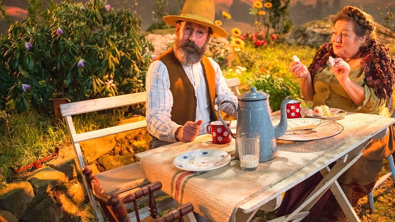 Der kleine Kater Findus und sein großer Freund Pettersson