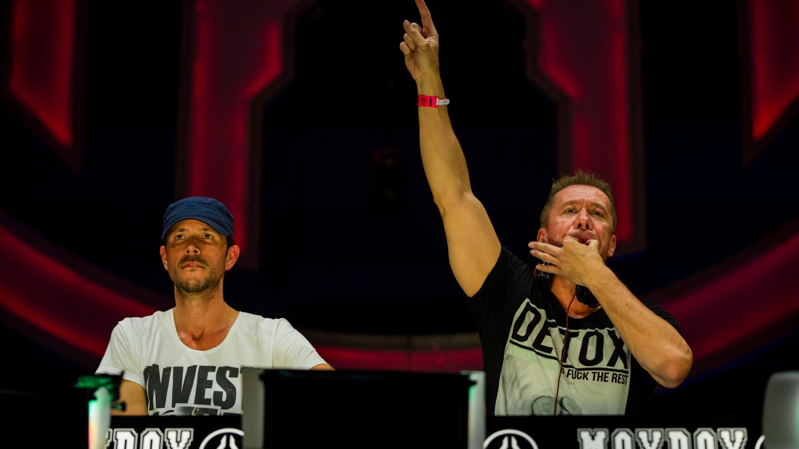 Warum das deutsche Trance-Duo Cosmic Gate weltweit verehrt wird