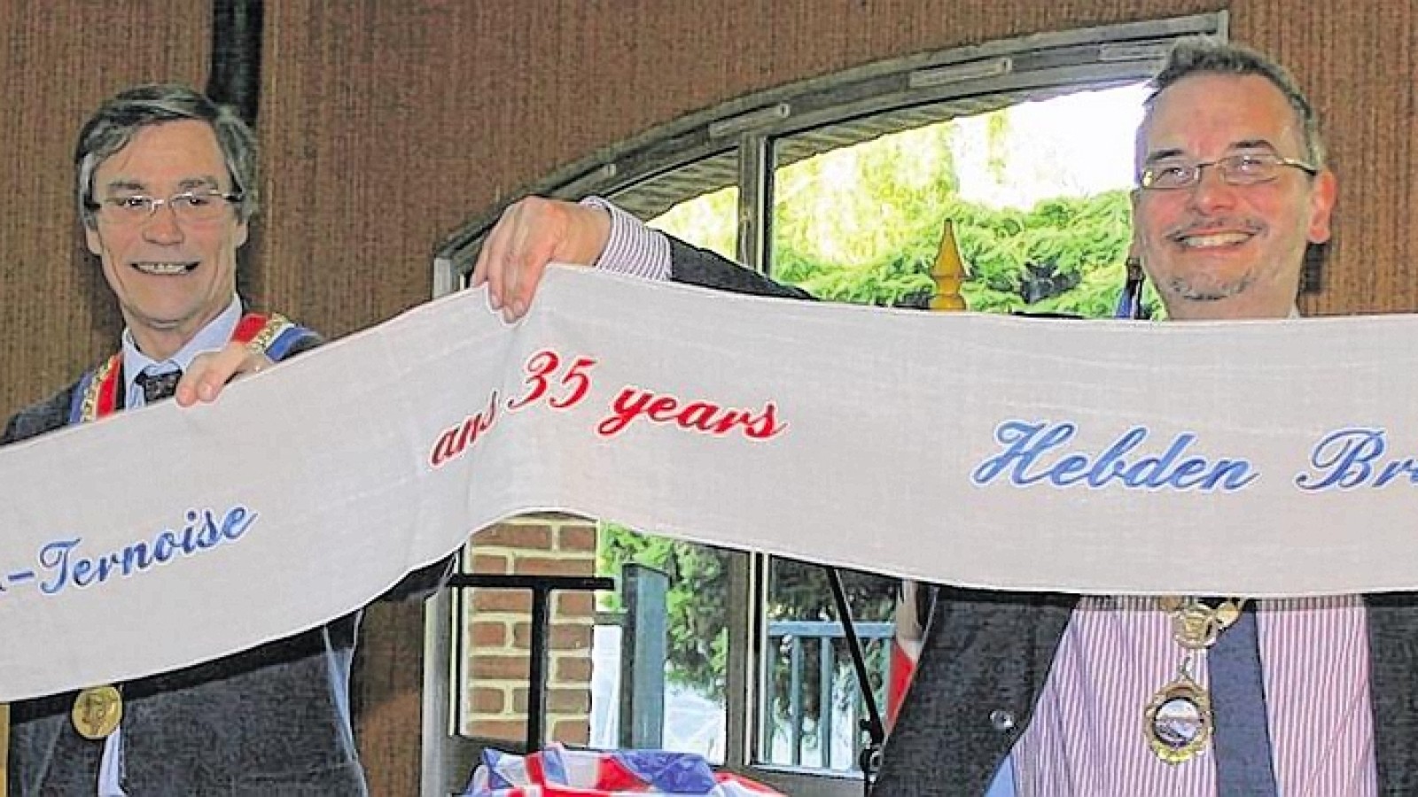 „Leinenhochzeit“ zwischen St. Pol und Hebden Royd