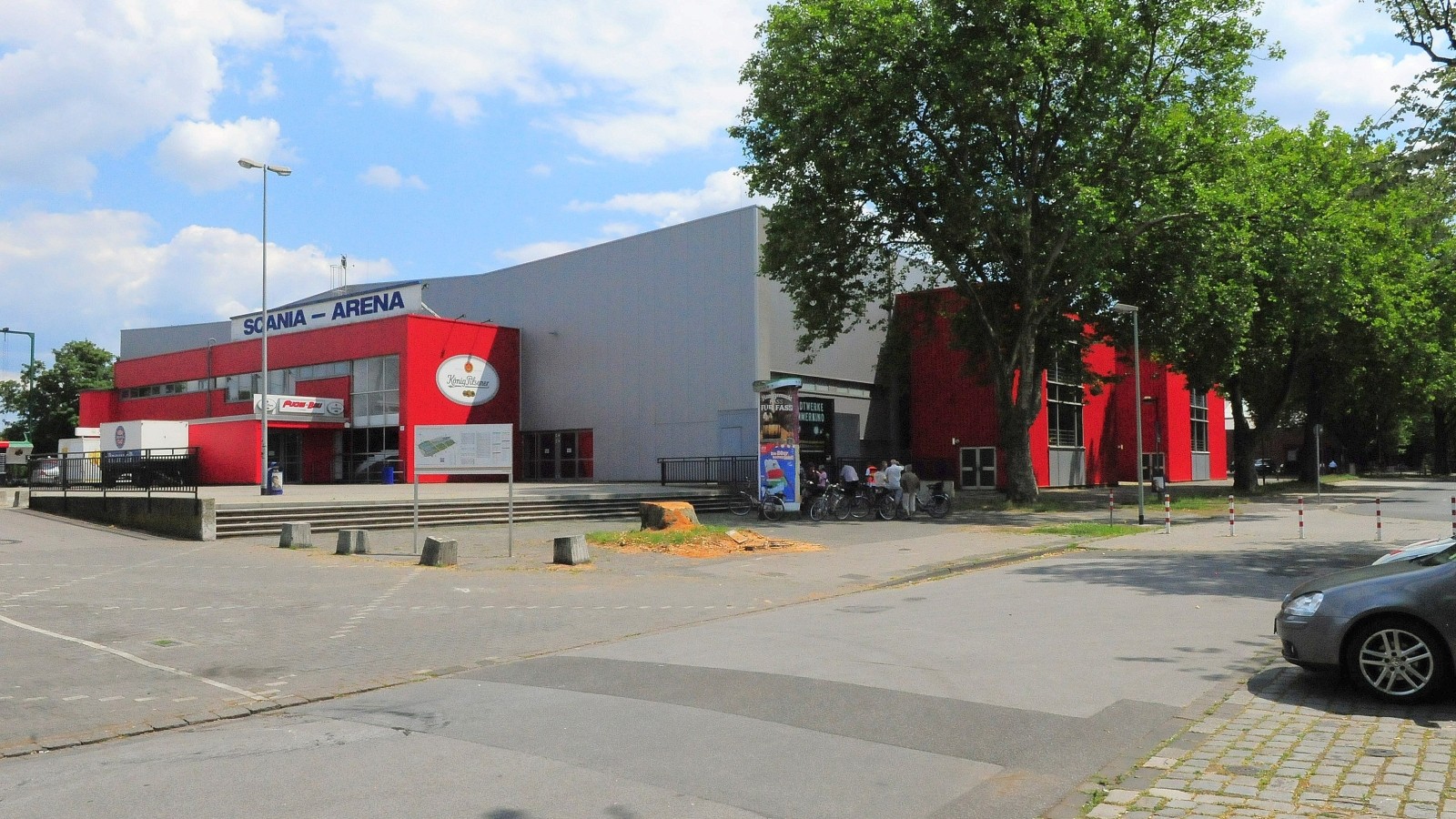 „Vorhang auf“ für die Scania-Arena