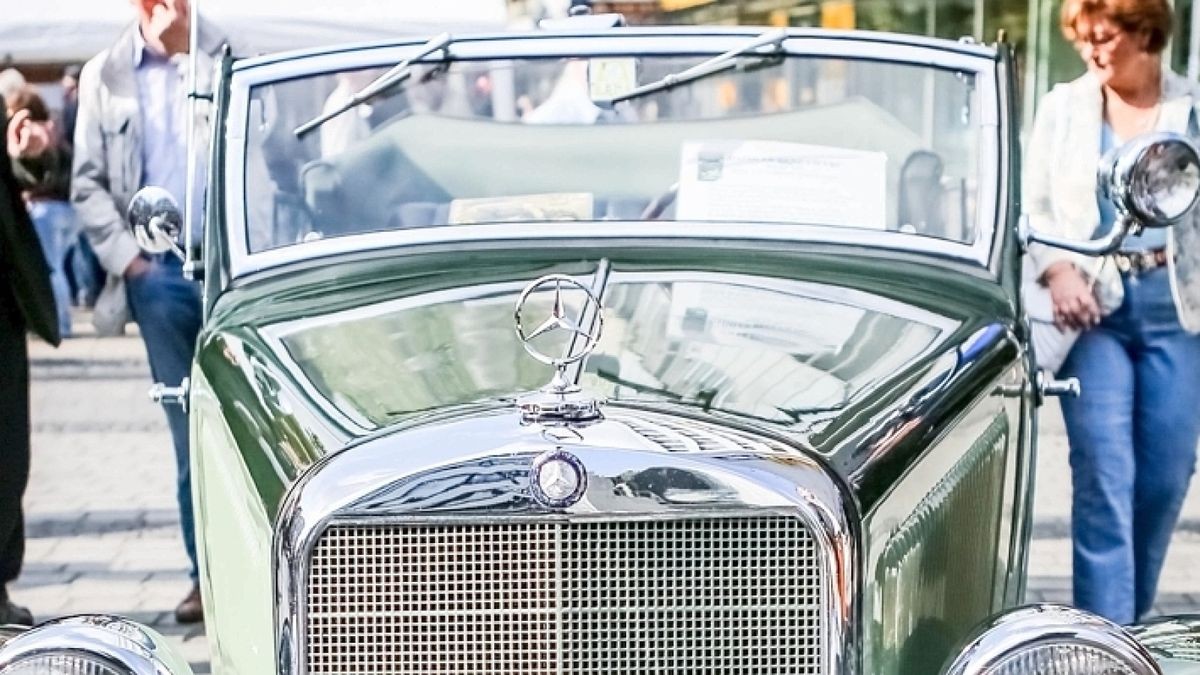 Automesse "Duisburg in Lack und Chrom" lockt in die Stadt