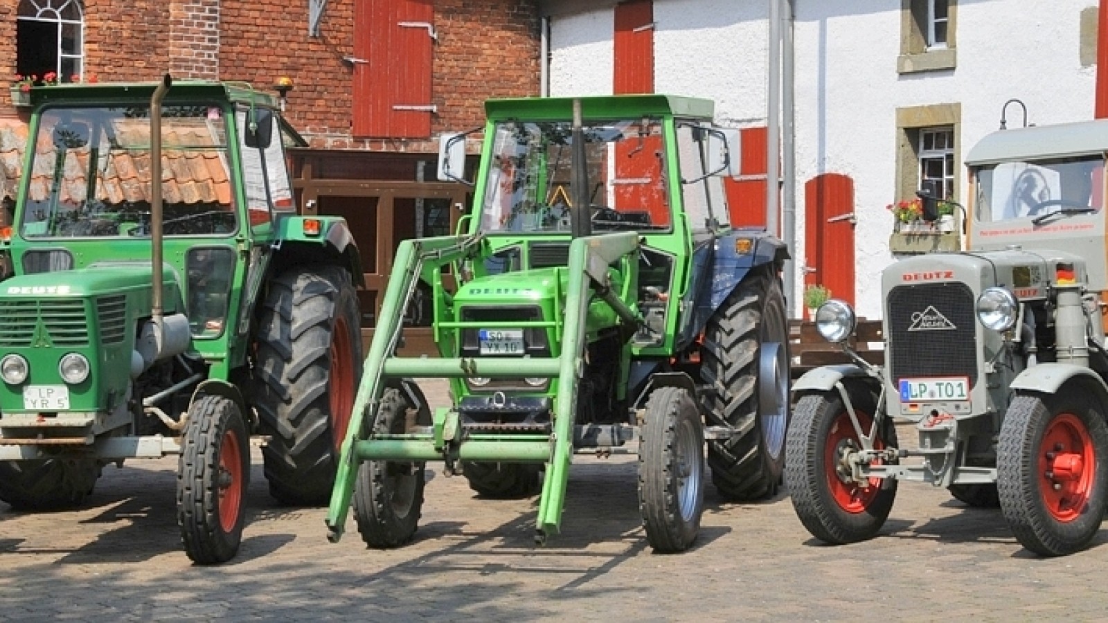 75 Jahre alter Trecker ist ein Stück Kindheit